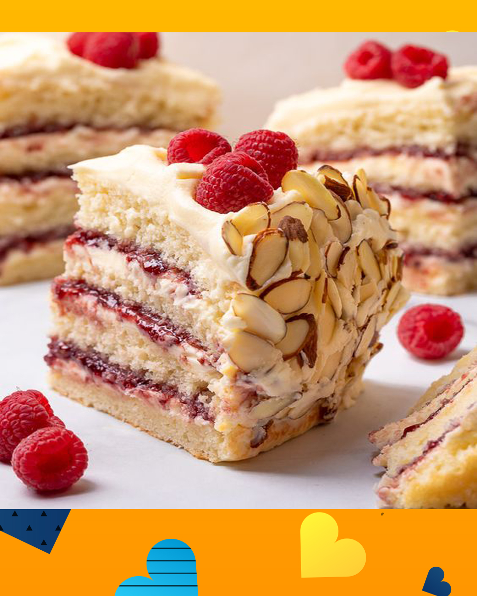 Raspberry Almond Cake - NaBakery