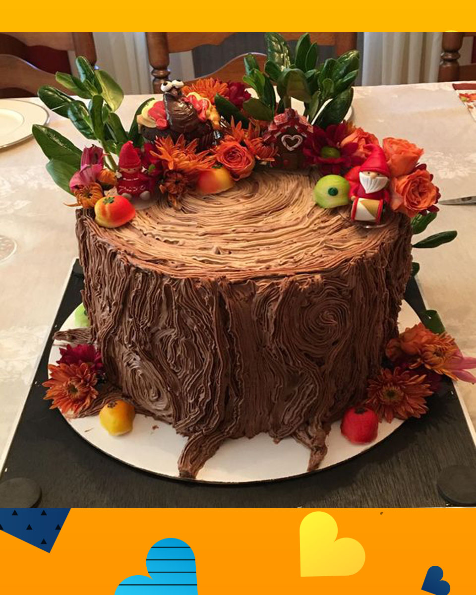 Tree Stump Winter Cake - NaBakery